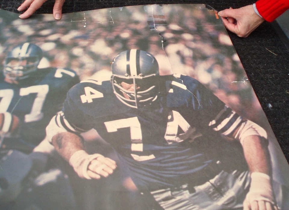 LARGE ORIGINAL 1960'S NFL POSTER BOB LILLY FOOTBALL SPORTS MEMORABILIA ...