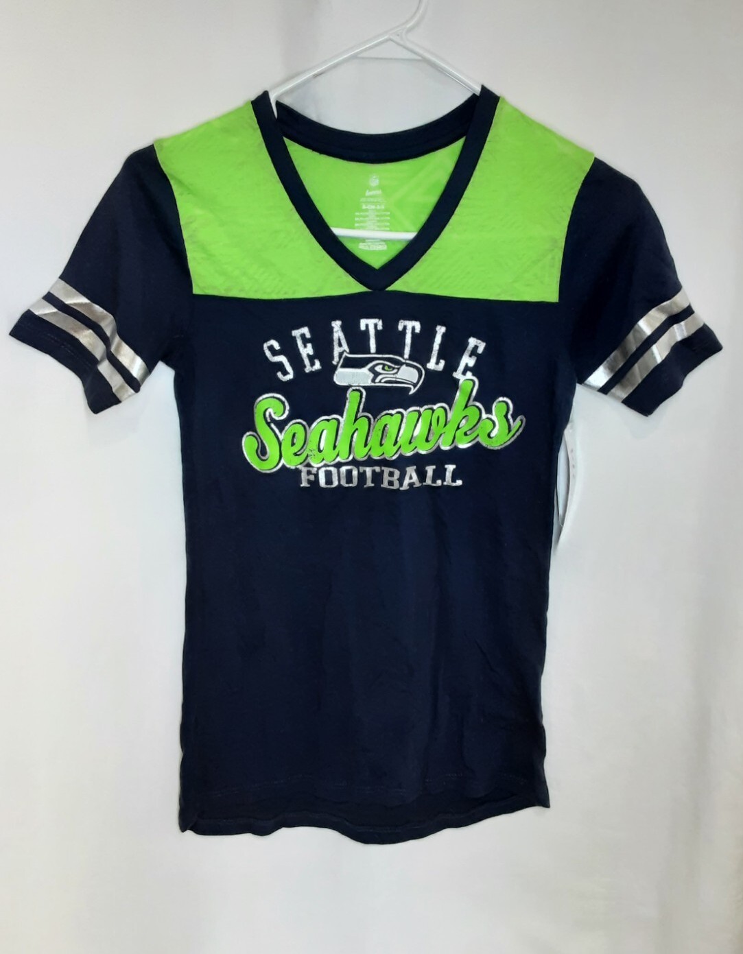 Seattle Seahawks NFL V-Neck T-Shirt Teens Size Small 3/5 - K5 | eBay