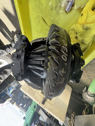 2017 Isuzu NPR HD Rear Differential Third Member | eBay