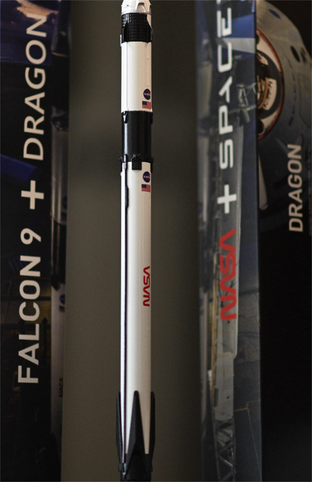 SpaceX Falcon 9 - Crew Dragon Rocket Model Static Model Statue 1:233 ...