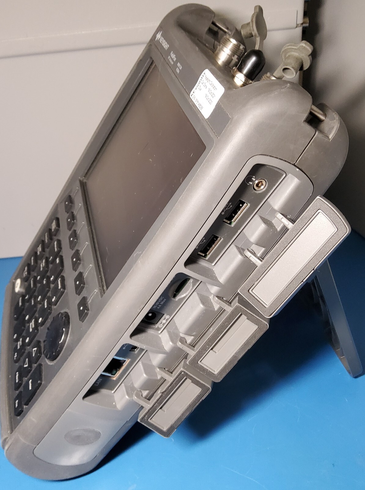 Keysight Agilent N9912A 6GHz FieldFox 7 Options calibrated by keysight ...