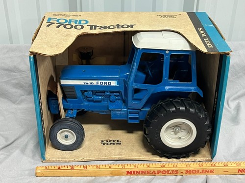 FORD TW-10 Tractor 1:12 scale HUGE Ertl NIB 7700 Diecast Vintage | eBay