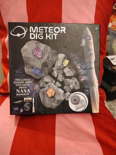 Space Mission NASA Meteor Dig Kit find Gems Fun Activity Science Gift ...