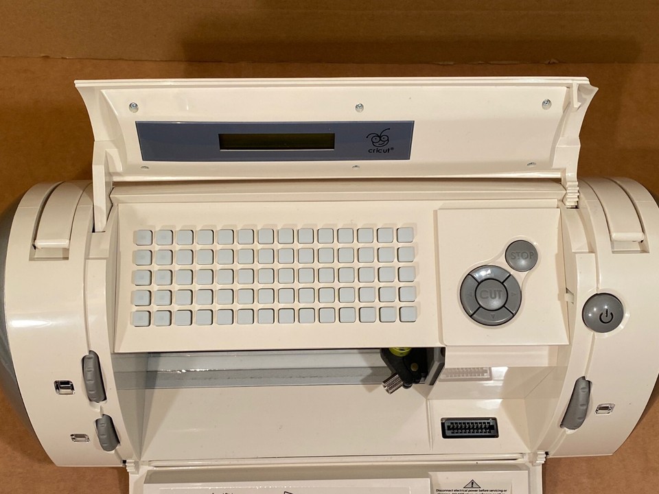 Cricut Expression Provo Craft 24" Personal Electronic Cutter Machine ...