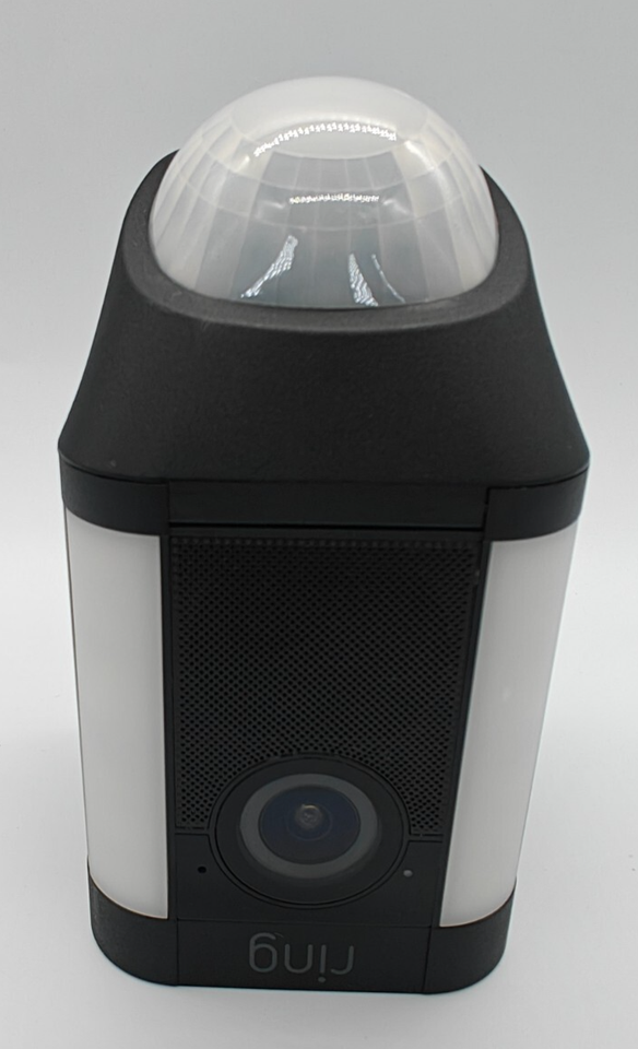 Ring Spotlight Cam 5AT3S8 Outdoor HD Security Camera Two Way Talk 2 ...