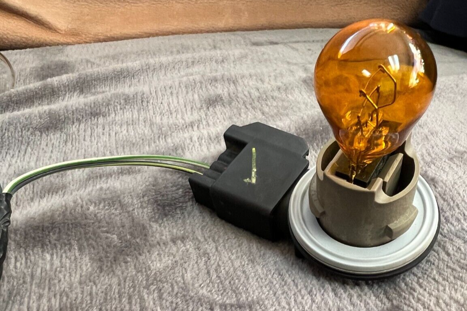 Genuine Chrysler/Mopar Turn Signal/Headlight Bulb - Harness - OEM ...