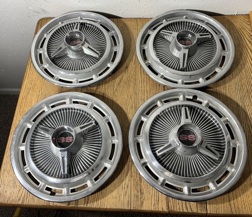 VINTAGE AUTO PARTS 65-67 CHEVROLET SS HUBCAP SET 14” WHEEL COVERS ...