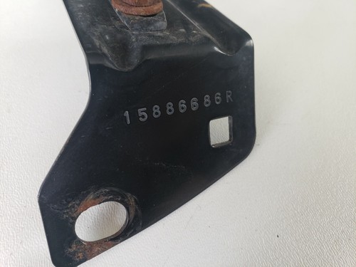 2008 GMC Acadia right fender brace oem | eBay