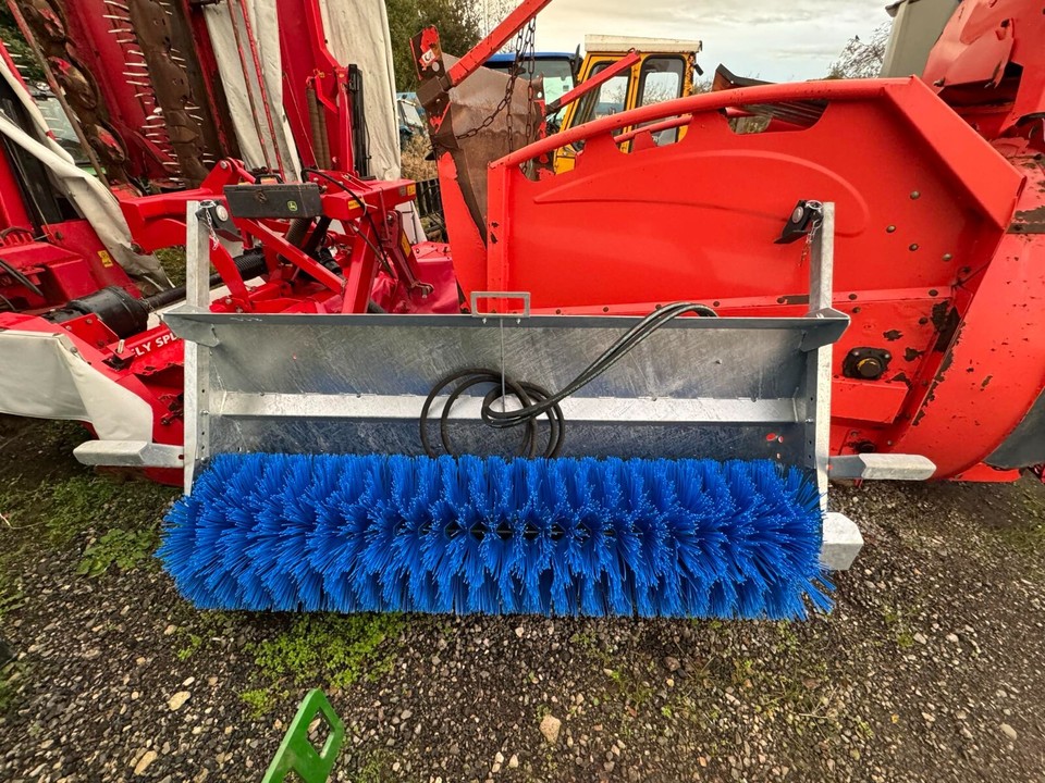 Sutton Bucket brush | eBay UK