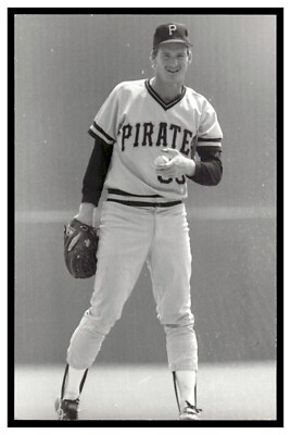 Bob Patterson (1987) Pittsburgh Pirates Vintage Baseball Postcard Rd1 ...
