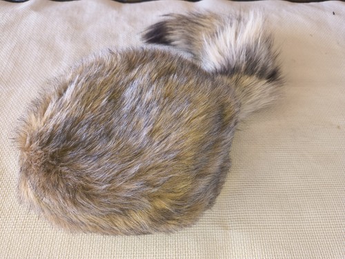 REAL COYOTE TAIL Cap - Handmade New With Tags - Large - Light | eBay