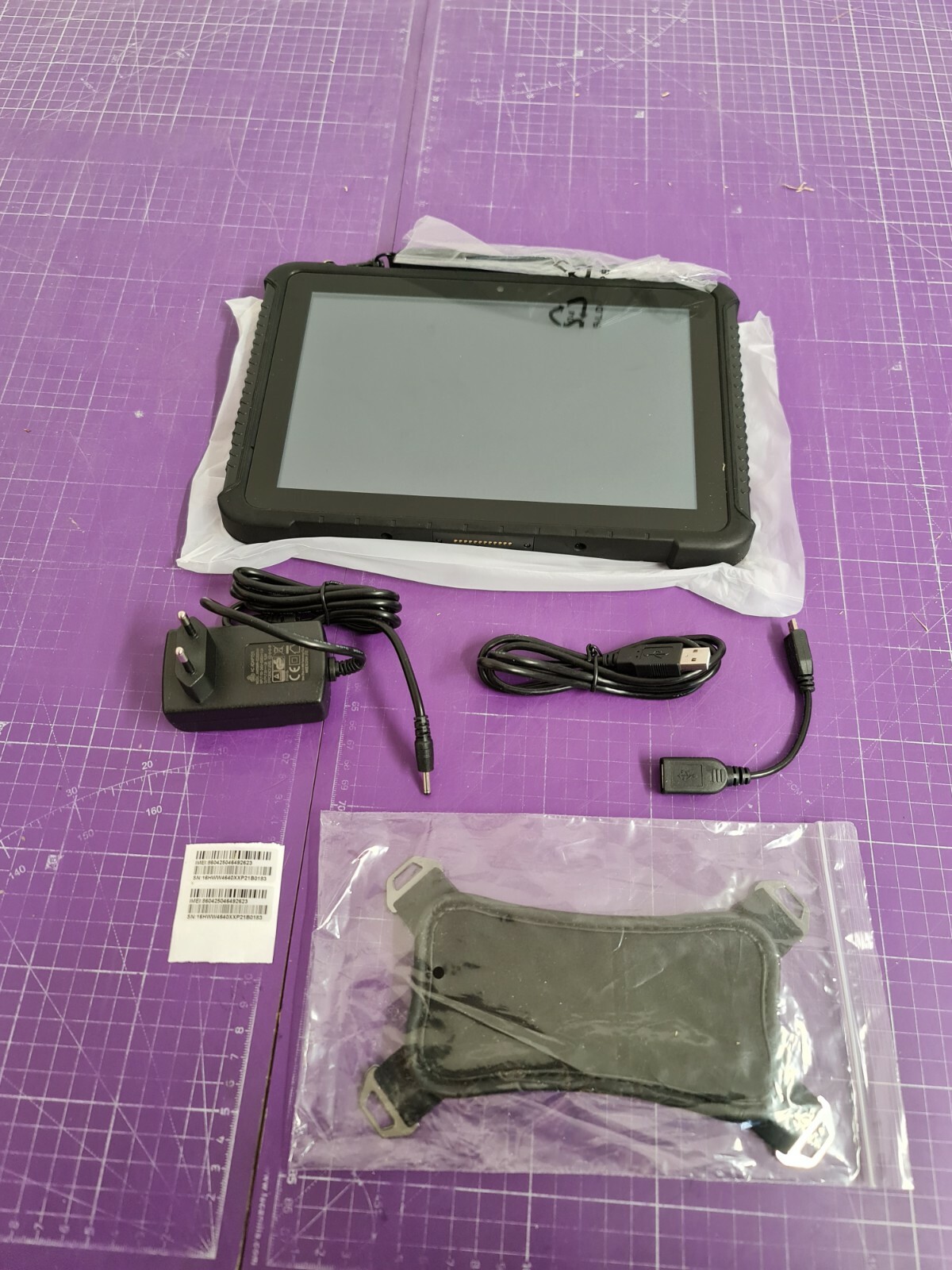 MACTRON MAS1010 10.1″ Win10P Rugged Mobile Tablet PC (Verpackung ist ...