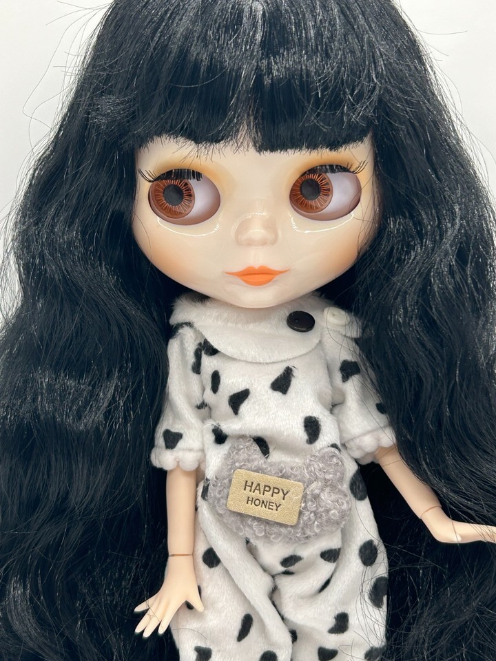 Blythe Factory Jointed Doll Wavy Long Hair Color Charcoal with Pajamas ...