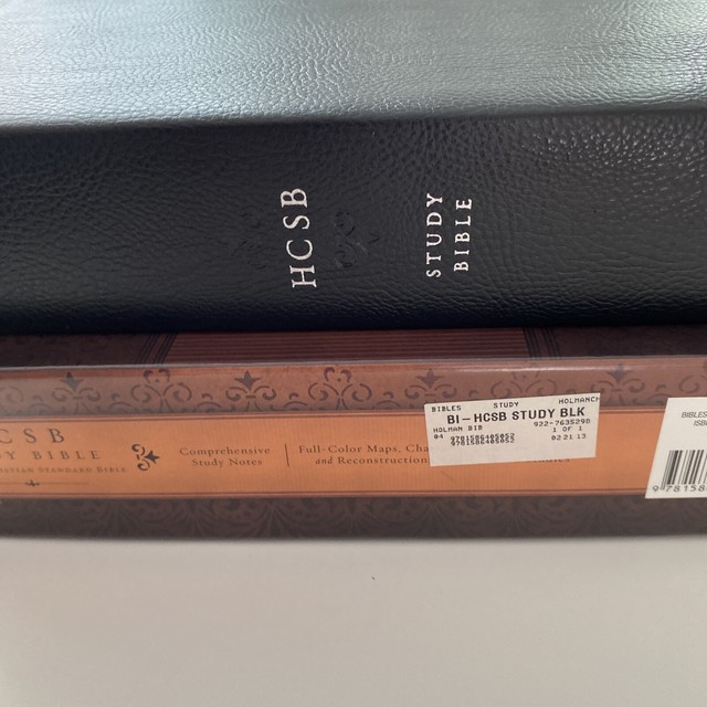 HCSB Study Bible, Black Bonded Leather by The HCSB Translation Team ...