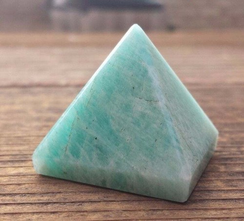 NATURAL AMAZONITE MEDIUM GEMSTONE PYRAMID 27-30mm | eBay