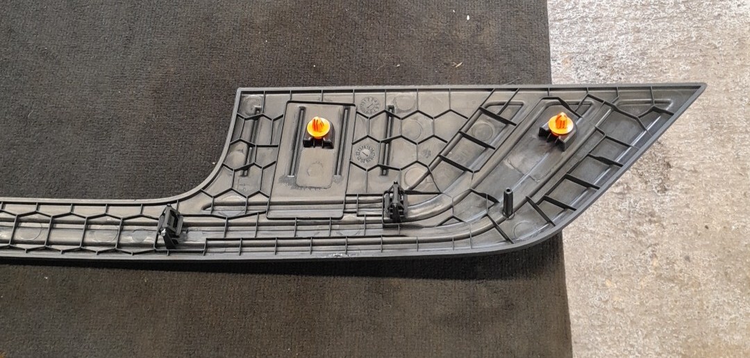 NEW GENUINE MERCEDES VITO/VIANO W447 Rear Boot Step Trim A4476900051 ...