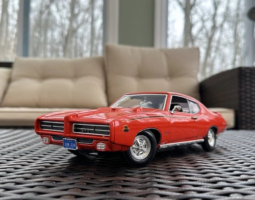 Motormax - 1969 Pontiac GTO “The Judge” - 1:18 Scale Diecast - Carousel ...