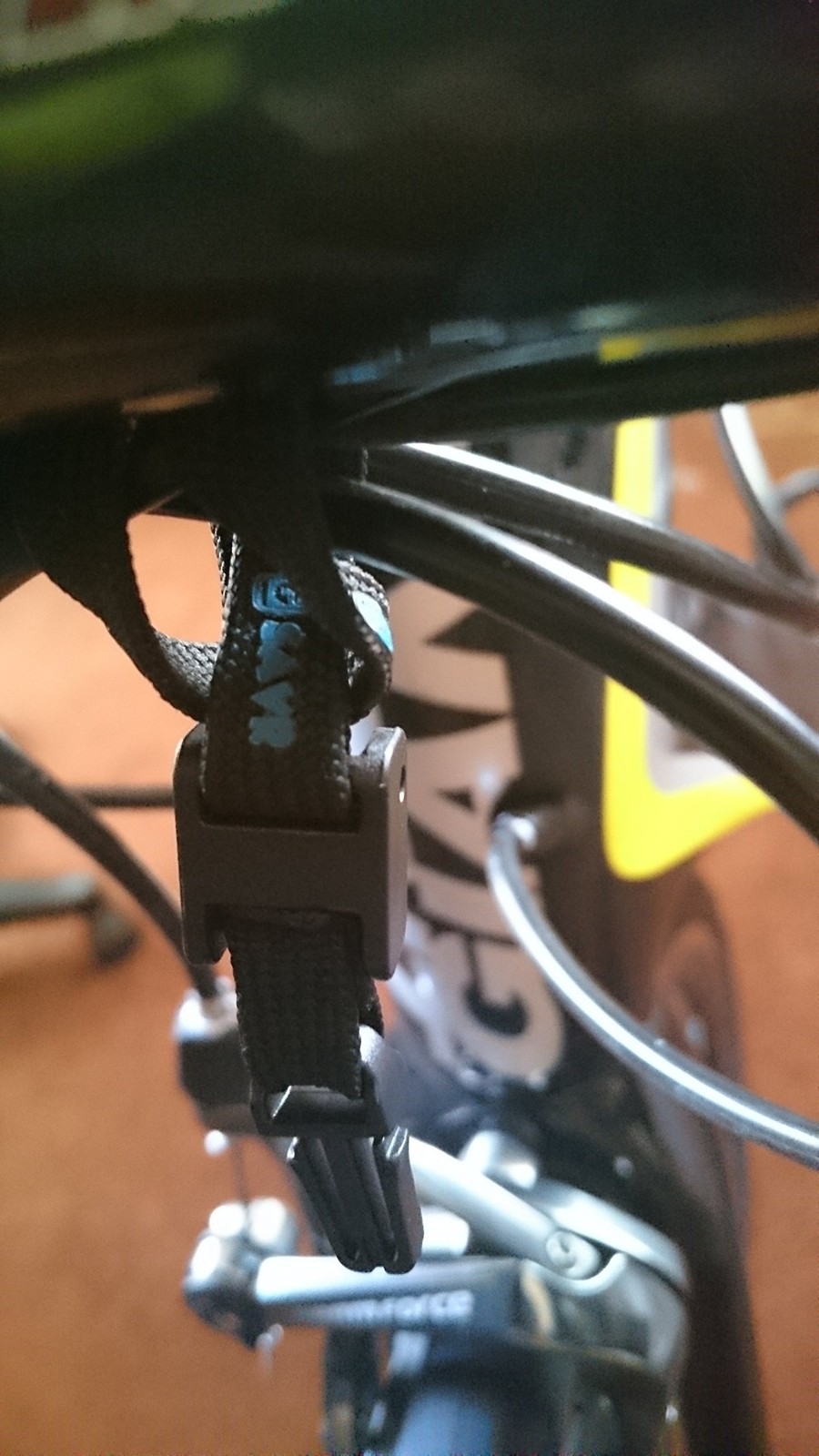 Garmin Edge 820 Ultimate Protection Bundle - Includes G-SAVR tether ...