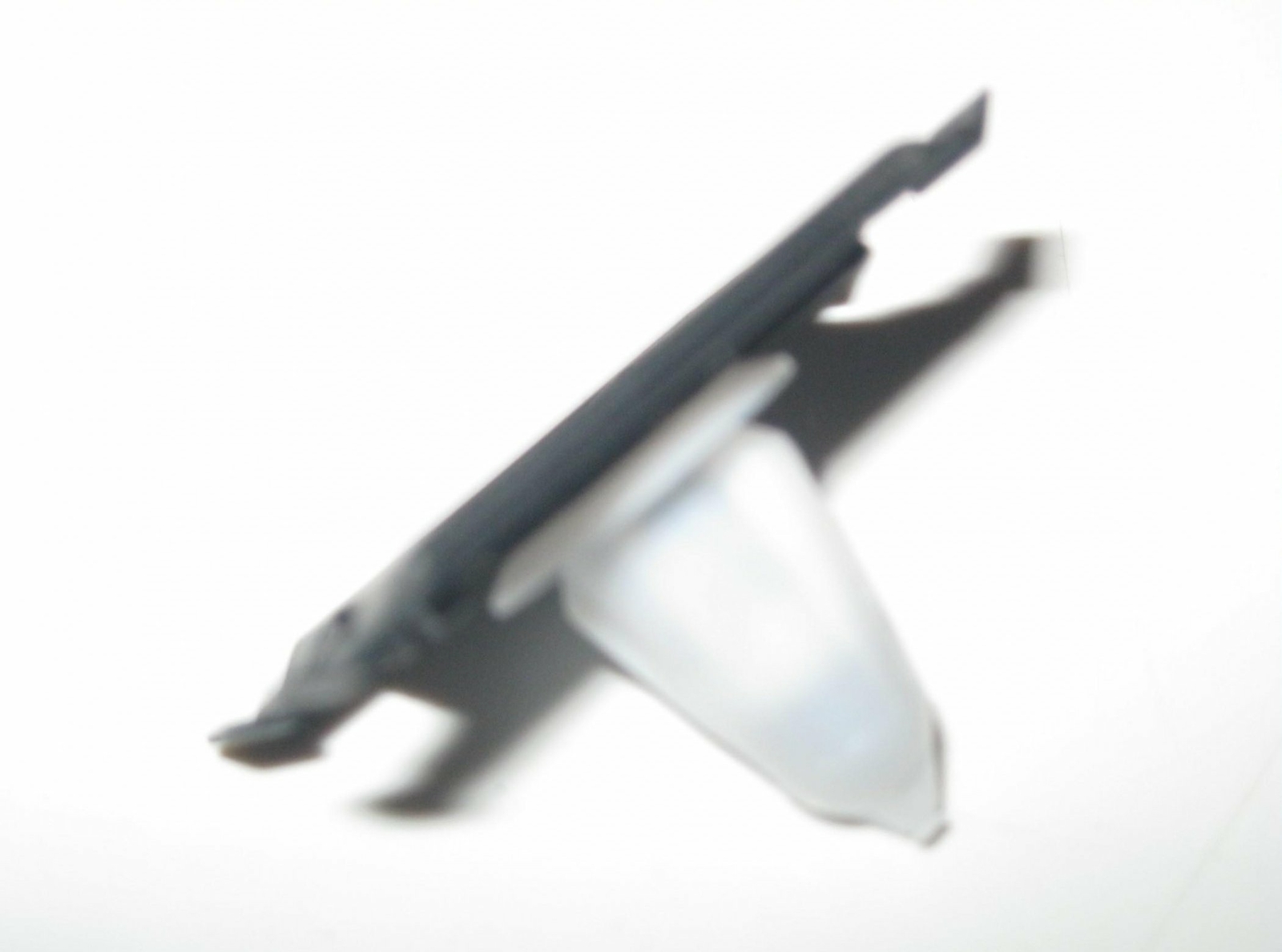 BMW E38 F25 Front Wheel Arch Guard Trim Clip 8259025 51718259025 New ...