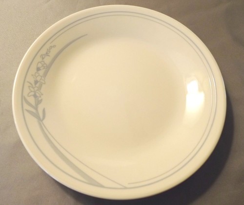 2 Corelle Bread & Butter Dessert Plates in Blue Lily Pattern EUC | eBay