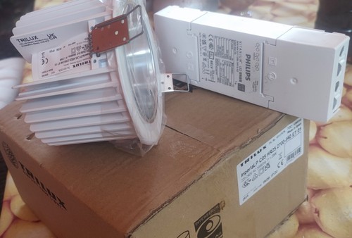 Der beste TRILUX Inperla Decken Einbau Strahler LED Downlight Spot ...