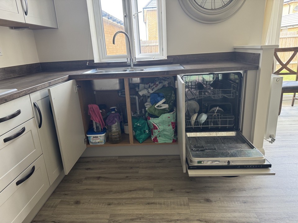 Symphony Harvard Pebble Kitchen + AEG/Electrolux Appliances | eBay UK