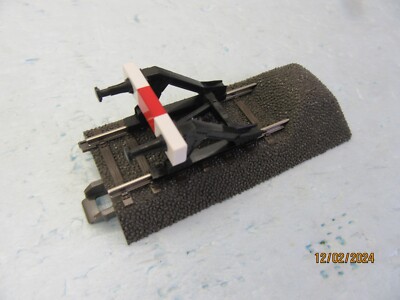 HO - Marklin 24977 3-Rail C Track End with Bumper - NNB | eBay