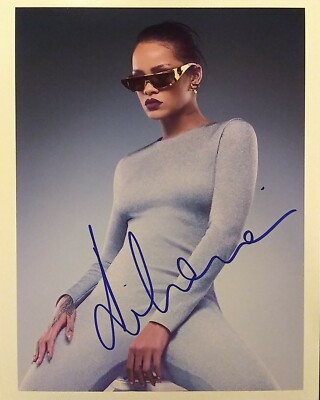 Rihanna Signed 8x10 | eBay