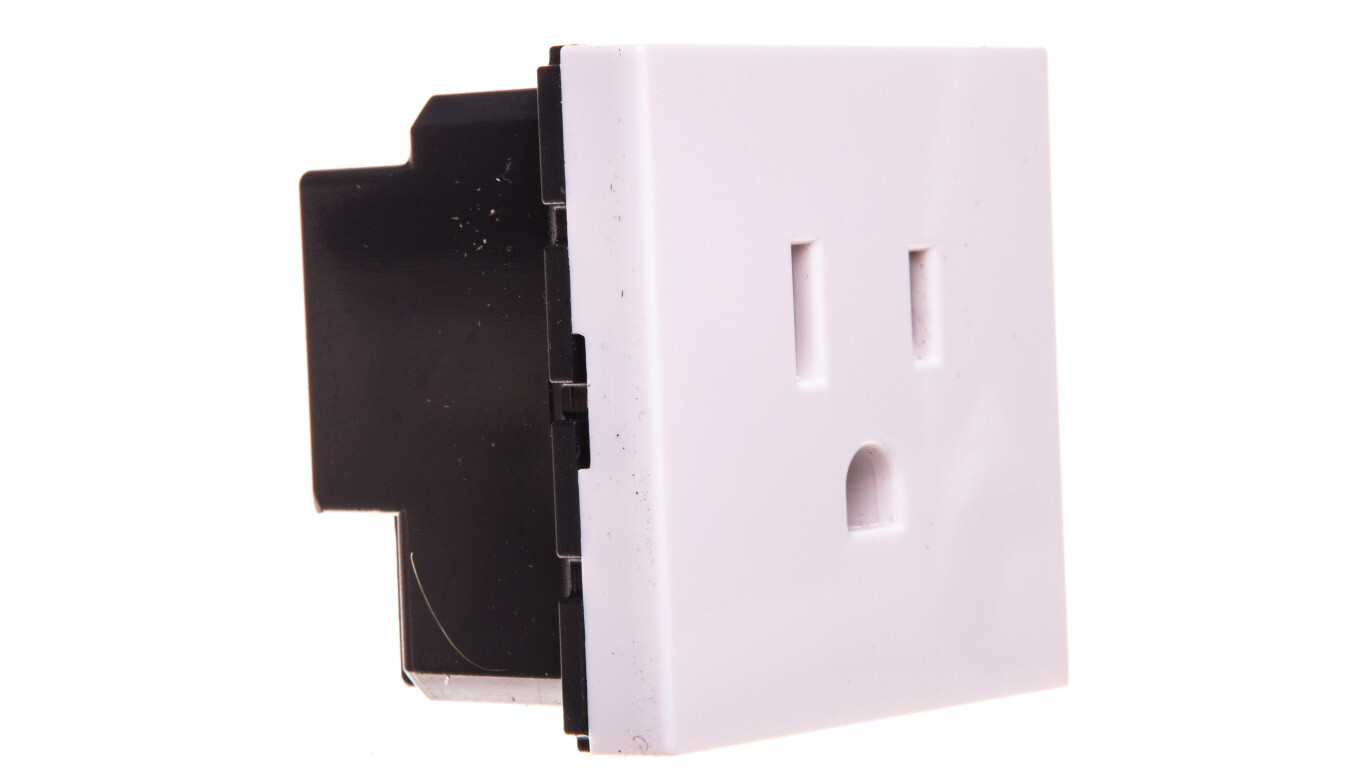 MOSAIC Single socket w/u 15A US standard white 077504 /T2UK | eBay