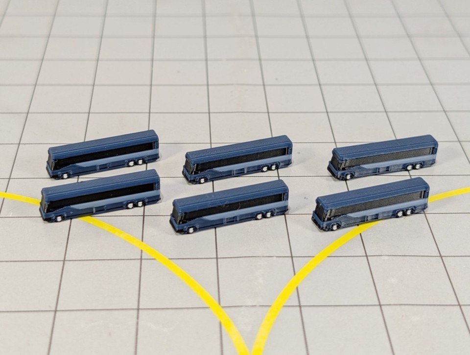 6x BUS/COACH US GREYHOUND Style Airport GSE Vehicle Models 1:400 Scale ...