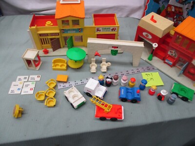 Fisher Price Little People Town SET Play Family Village 997 CM Fire ...