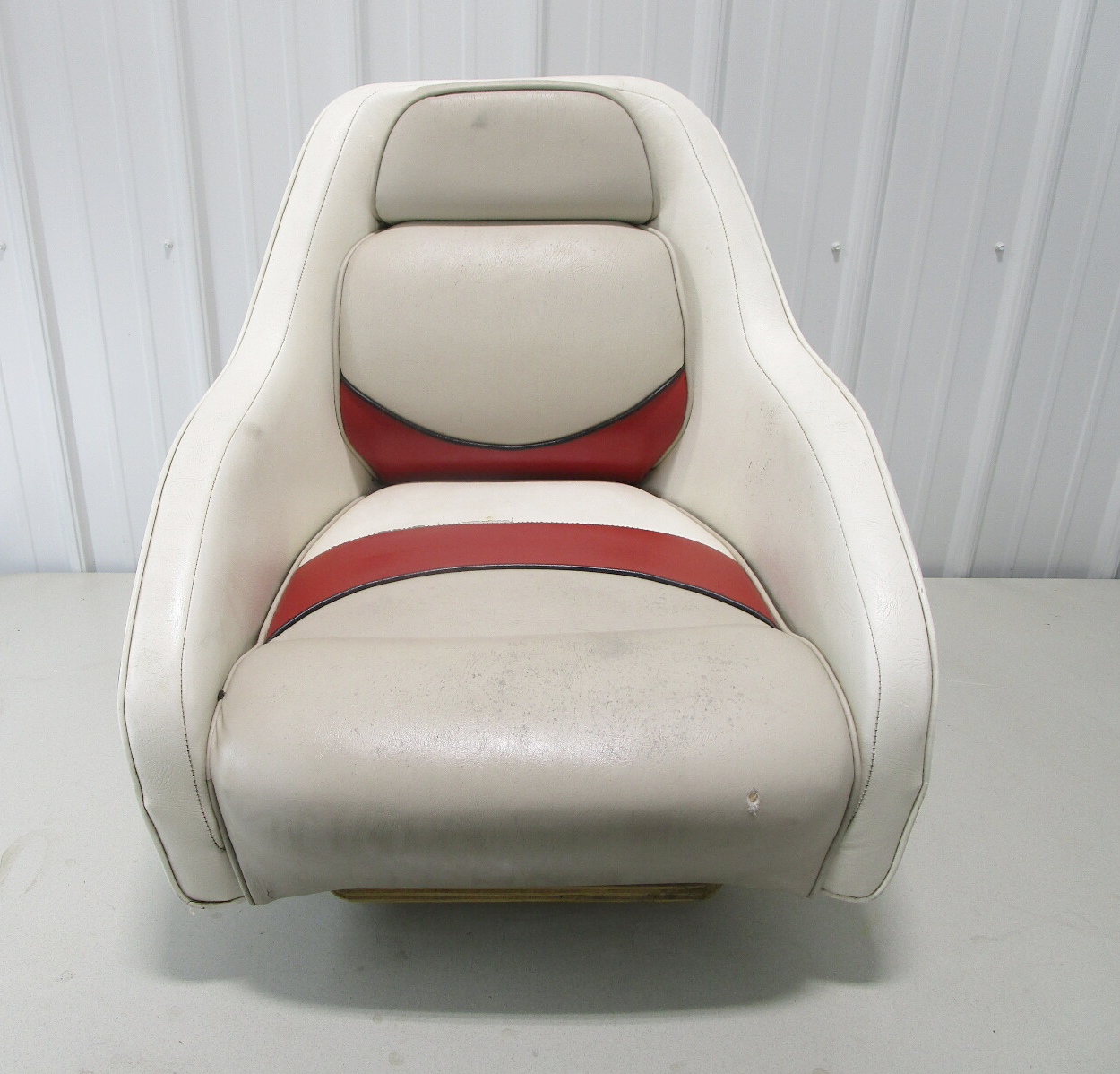 1995 Bayliner Capri Marine Boat Captains Chair Seat 24" W x 23" H | eBay