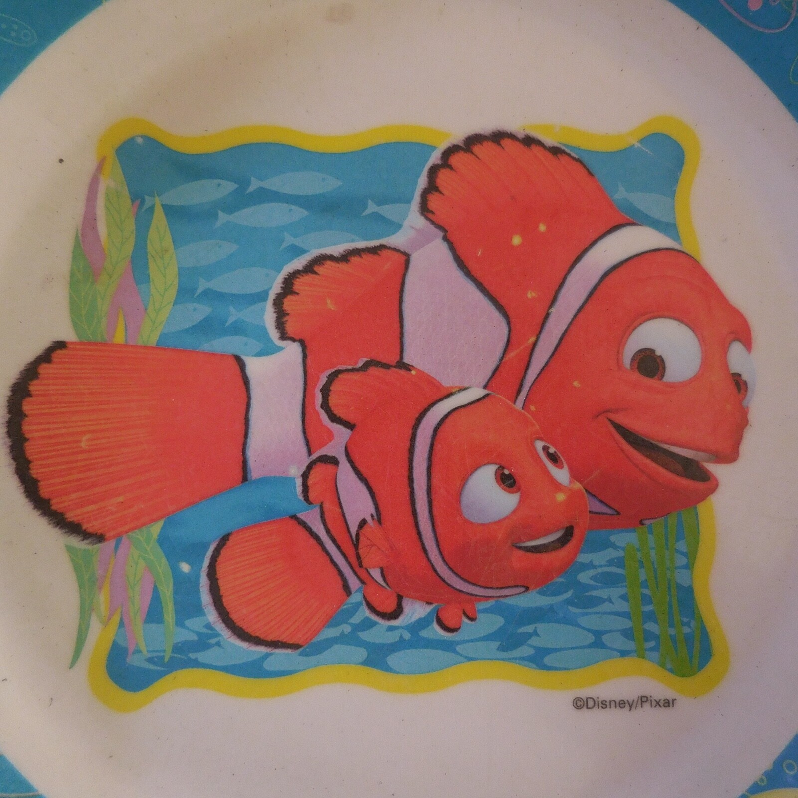 Plate Hollow Disney PIXAR Finding Nemo Fish Home Presence Spel N6314 | eBay