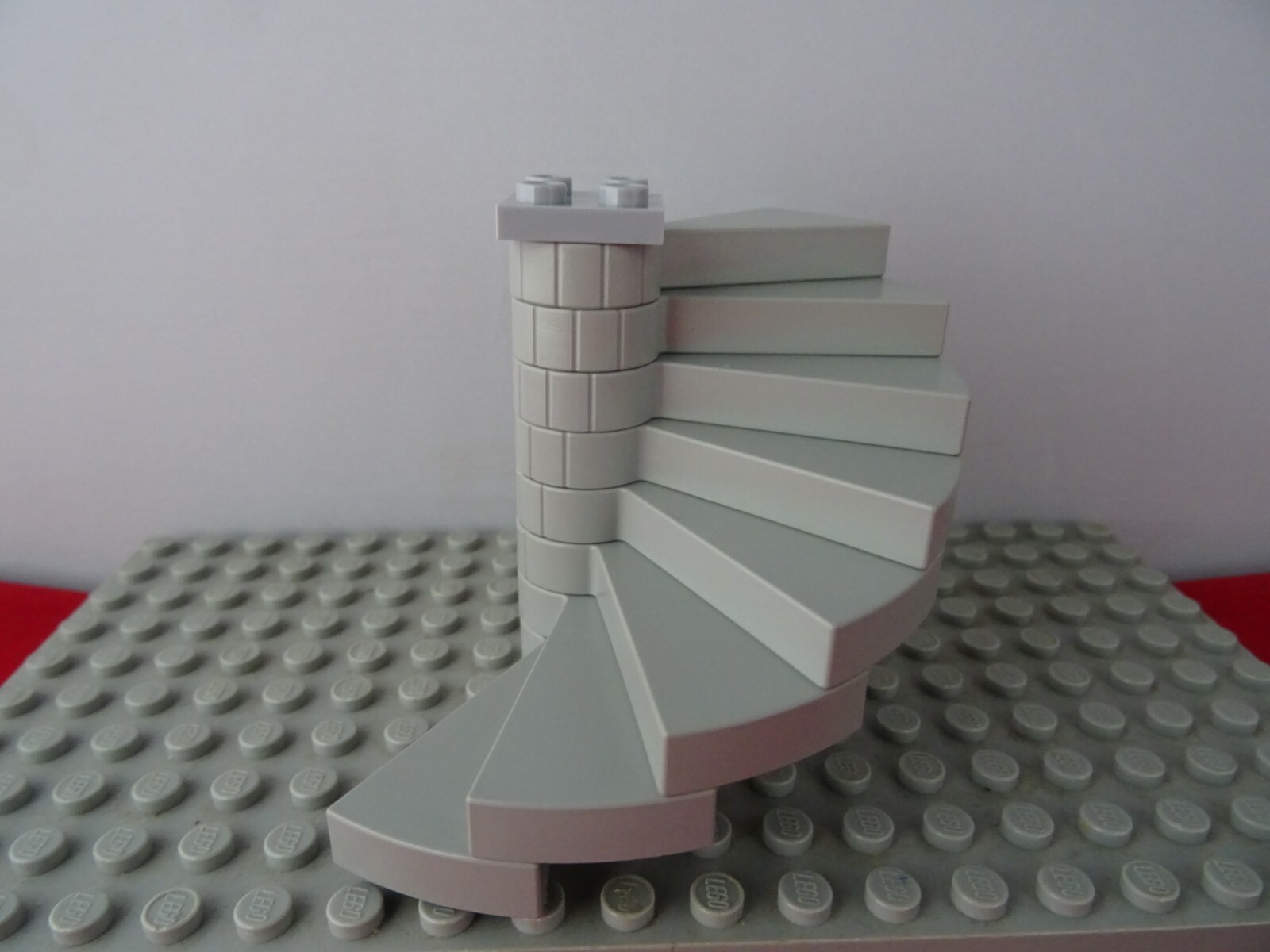 LEGO LIGHT GREY SPIRAL STAIRCASE 8 STEPS BLUISH GREY TOP PLATE (40203 ...