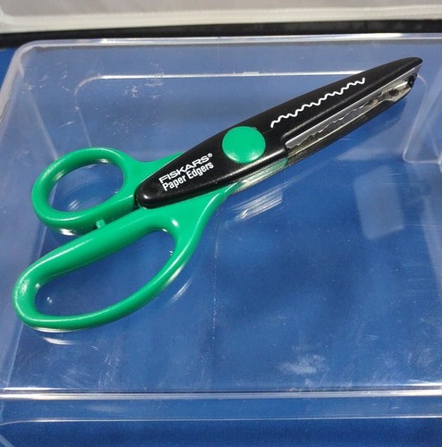 Fiskars Paper Edgers Ripple Wide Pattern Papercrafting Scrapbooking ...