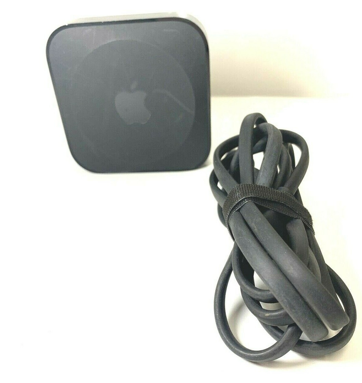 Apple TV A1378 3rd Gen 8GB HD Media Streamer with Power Cable No Remote ...
