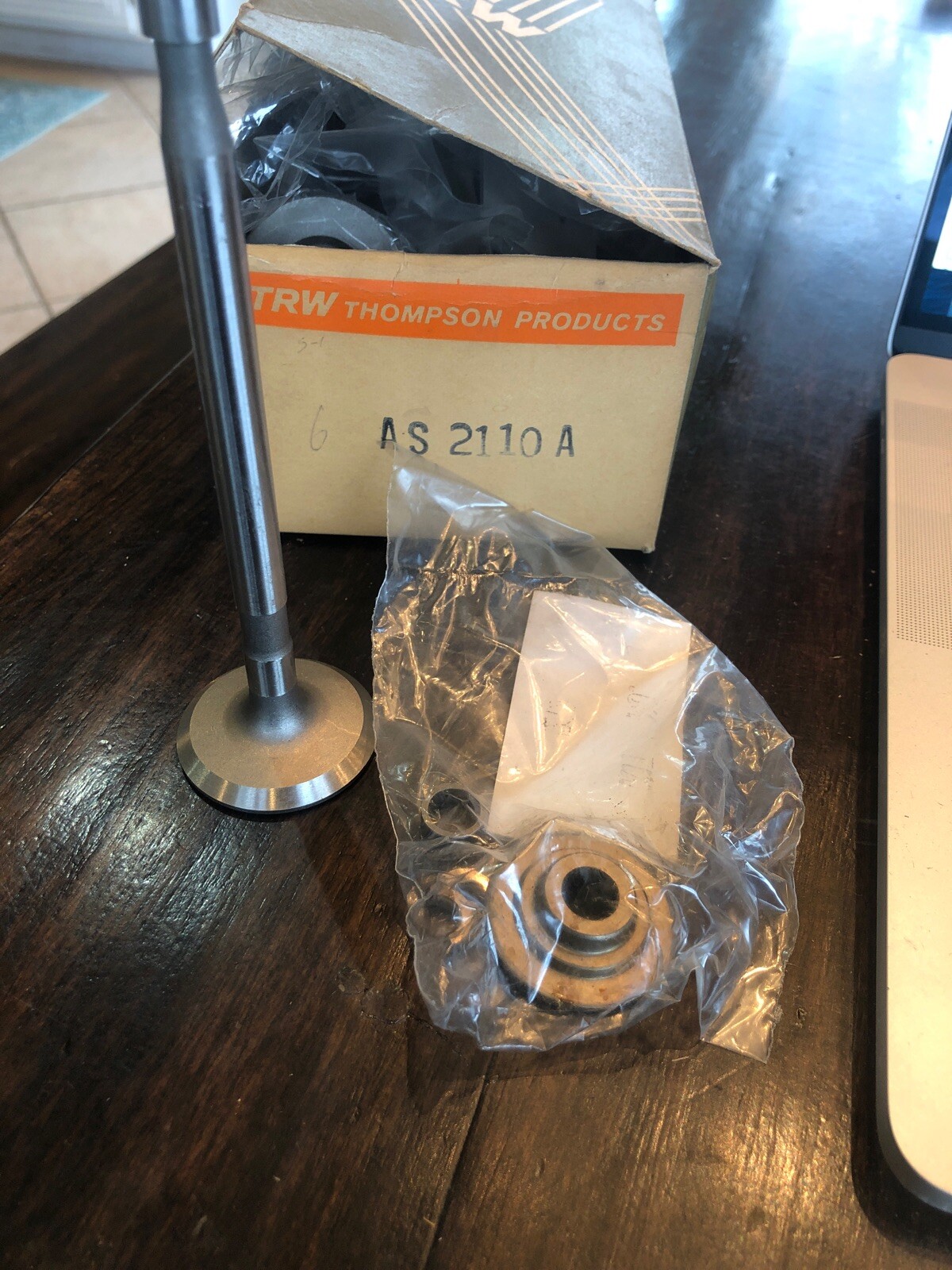 TRW Valve IHC BD282 BD308 AS2110A Valve Retainer Keeper Assembly Set of ...