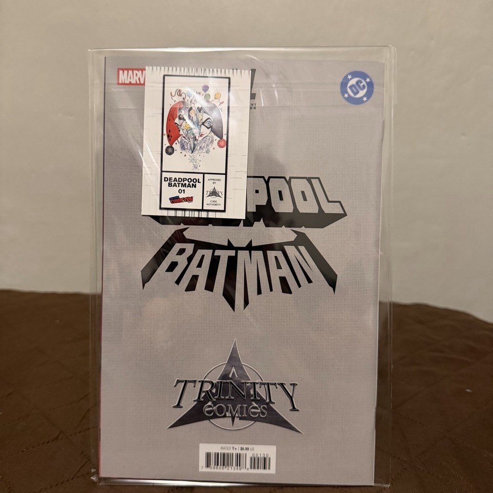DEADPOOL BATMAN 1 NYCC PEACH MOMOKO VIRGIN EXCLUSIVE VARIANT NM MARVEL ...
