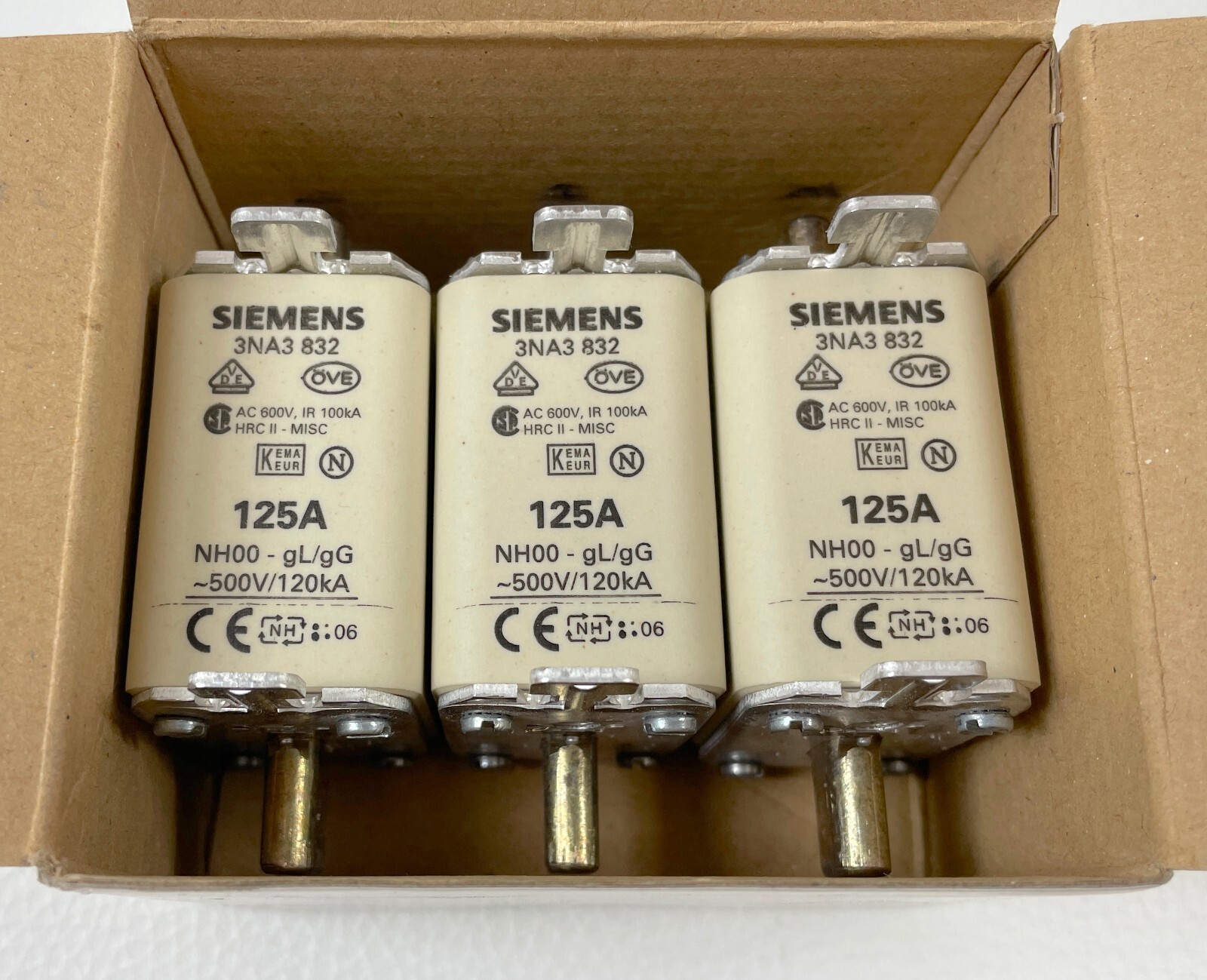 3PC NEW SIEMENS 3NA3 832 125A | eBay