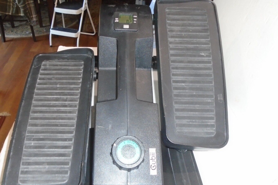 Cubii model f3a2 Compact Seated Elliptical Machine | eBay