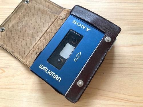 SONY TPS-L2 Stereo Cassette Player first generation Walkman Operation ...