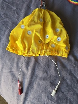 EEG cap by Electro-Cap International (Small) CS2005 . QEEG ...