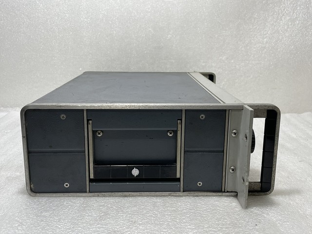 HP 3300A Function Generator With 3301a Plug in Module for sale online ...