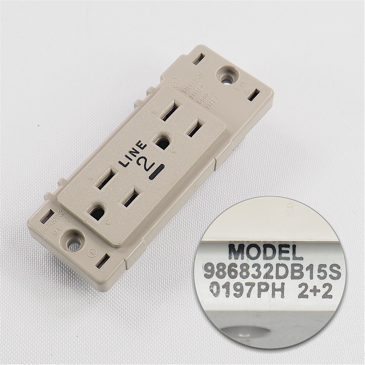NEW STEELCASE LINE 2 CUBICLE OUTLET/RECEPTACLE 986832DA15S *REV A* ...