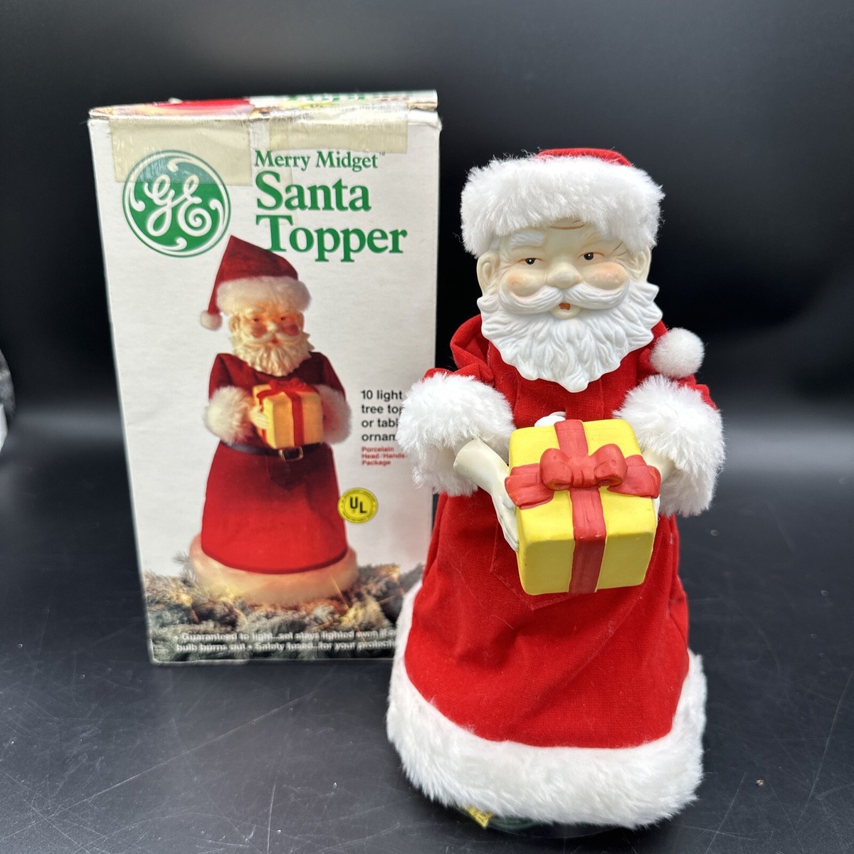 Midget Christmas Meet The Man Who Was Born Tall In A Family Of Little