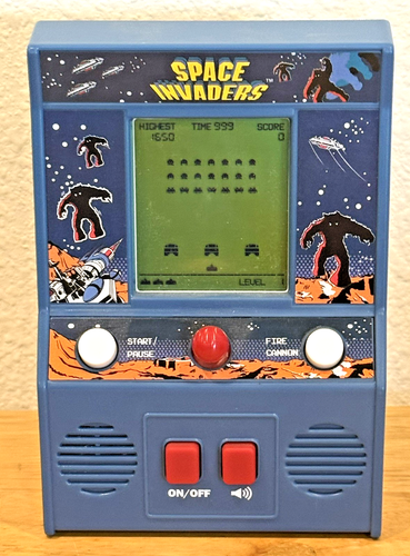 2016 Taito Space Invaders Retro Mini Arcade Hand Held Video Game ...