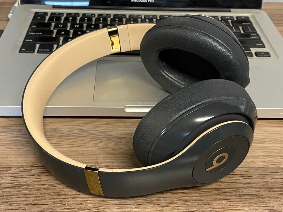 Apple Beats By Dre Apple Studio 3 Bluetooth Wireless Headphones ...