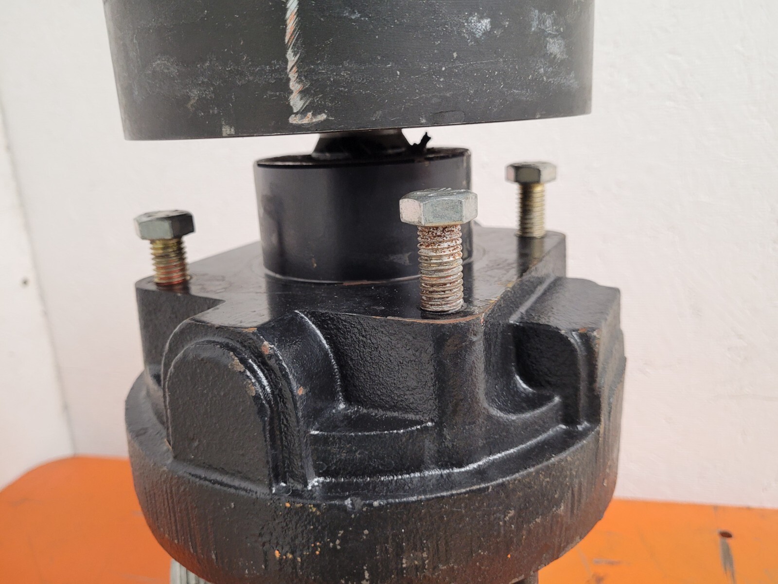 White Drive Products HB Hydraulic Wheel Drive Motor With Holding Brake ...