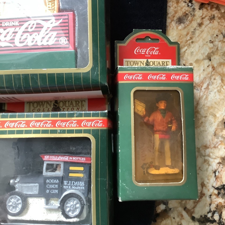 Lot of Misc Vintage collectable Coca-Cola Memorabilia Items - Figures ...