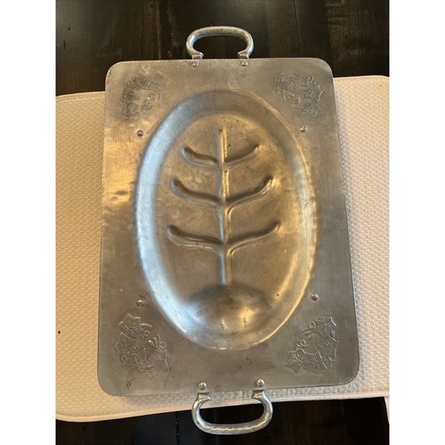 Vintage Everlast USA Metal Hand Forged Aluminum Hammered Footed Tray w ...